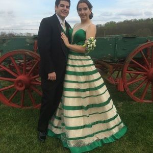 Angela & Alison | Dresses | Emerald Prom Gown | Poshmark